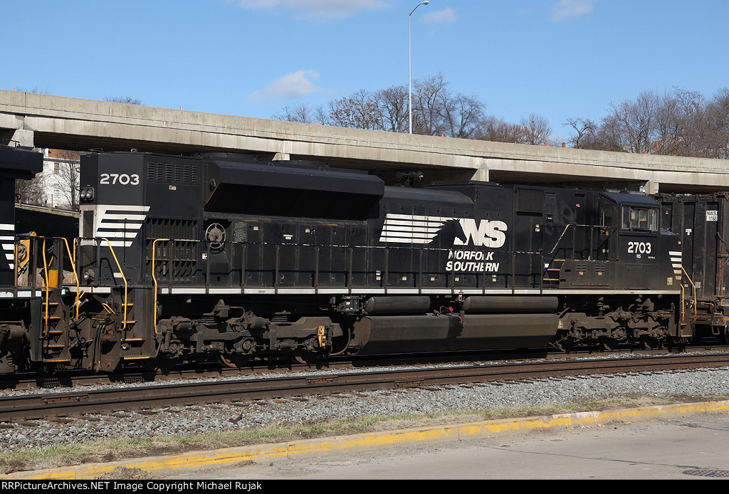 NS 2703